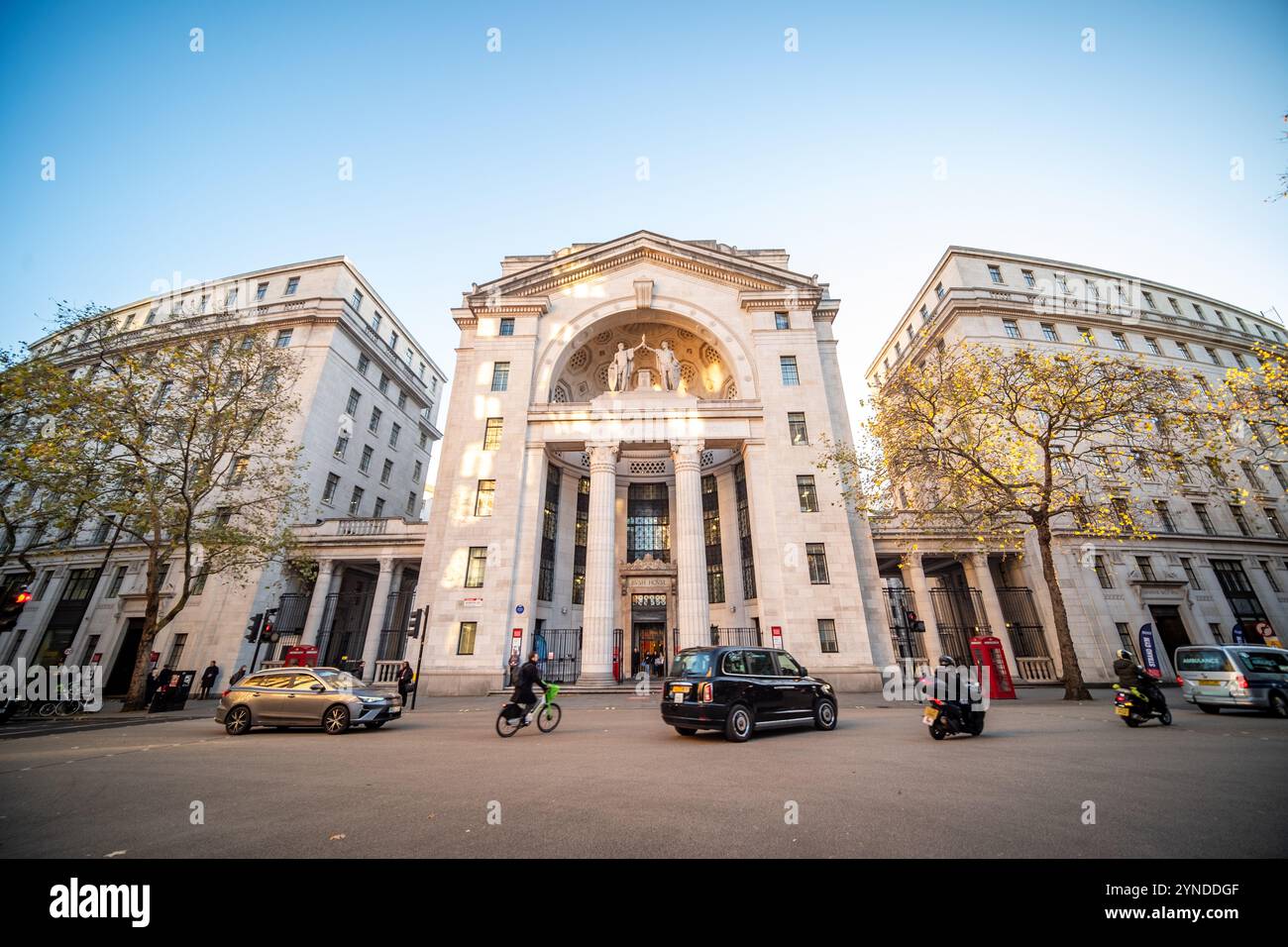 LONDON- NOVEMBER 21, 2024: Kings College London buildings, Strand ...