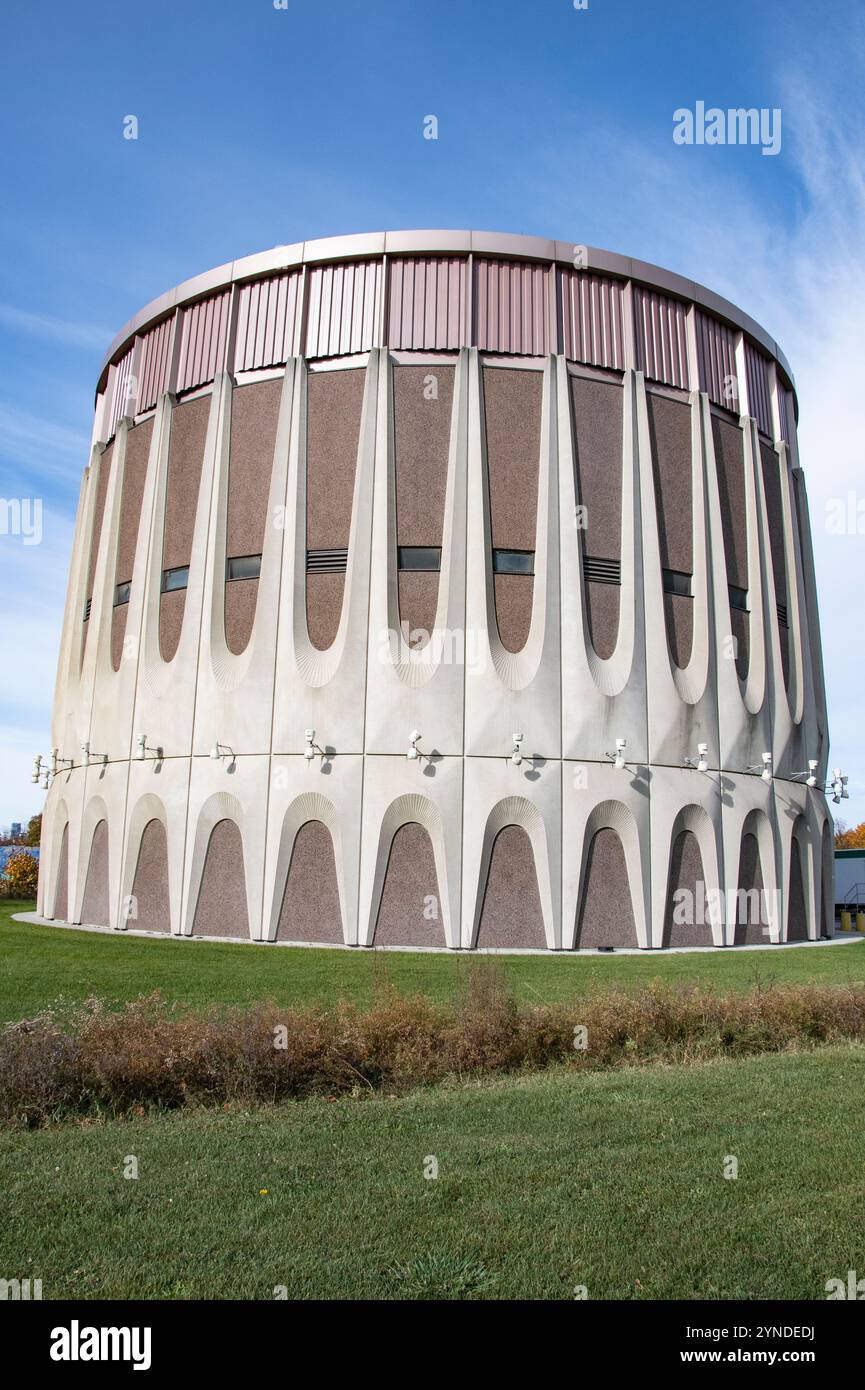 Round pumping station building at Tubs & Gee Gage Rugby Field on ...