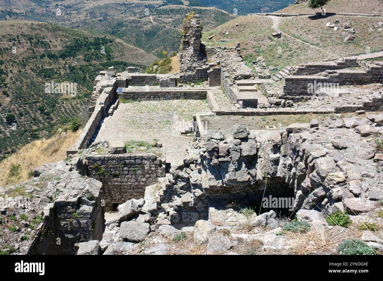 Acropolis, Pergamon, Pergamum, İzmir Province, Turkey, UNESCO World ...