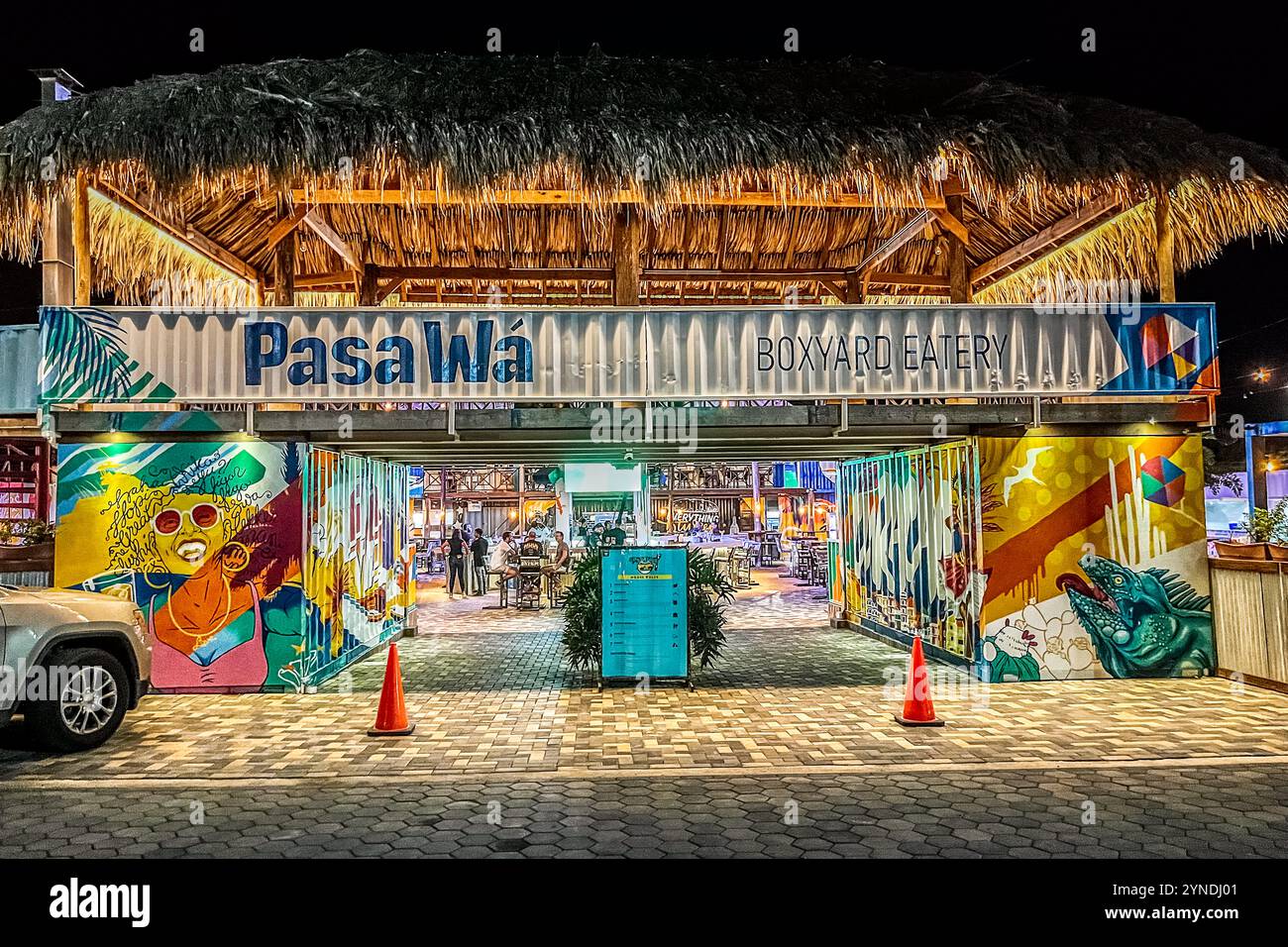 In the Pasawá Box Eatery, created from overseas containers, you can ...