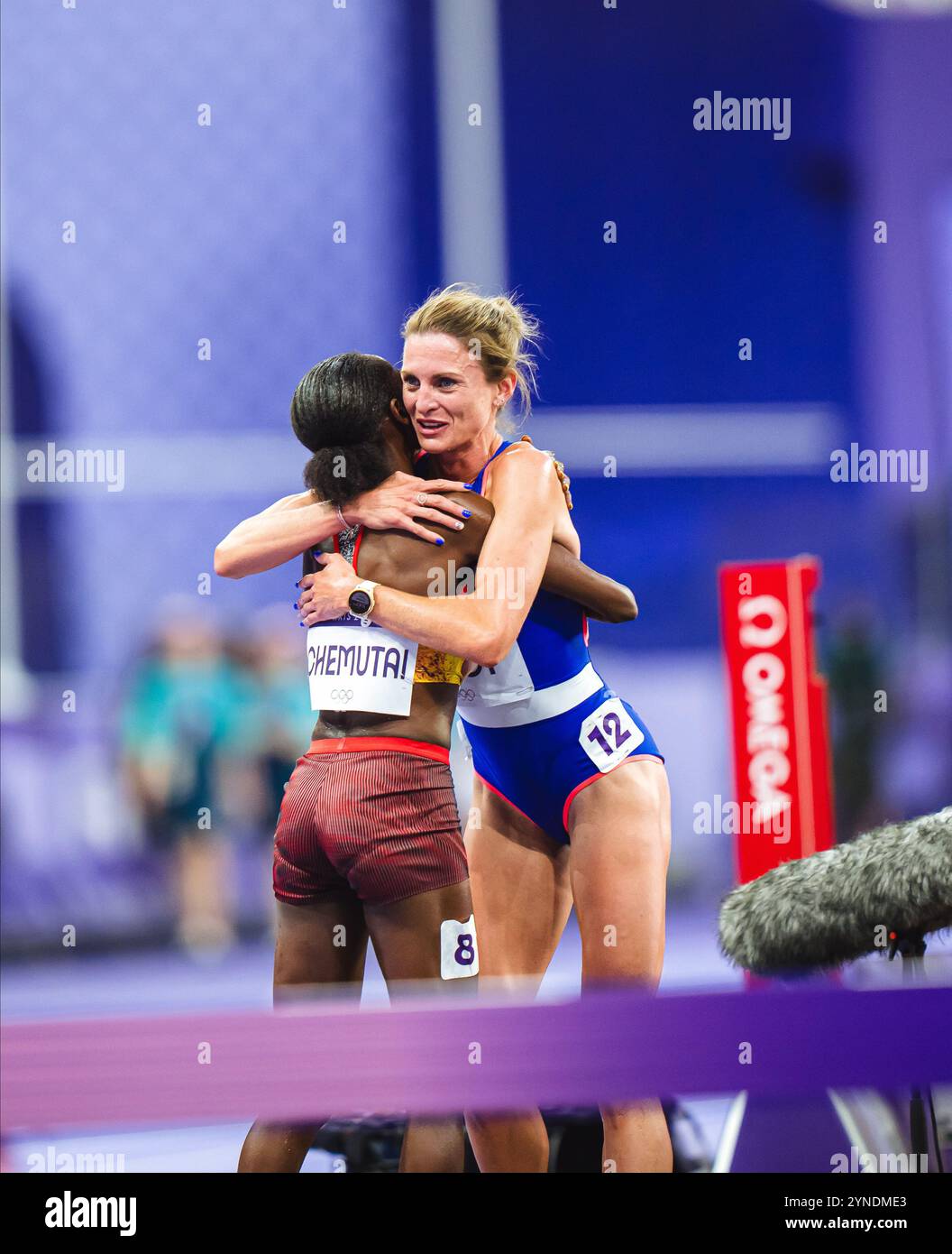Alice Finot participating in the 3000 metres steeplechase at the Paris ...
