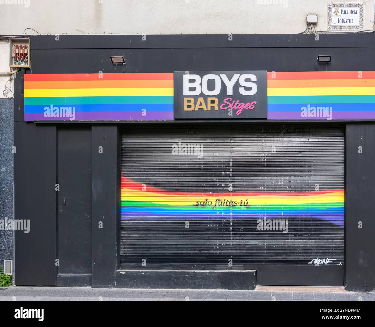 Gay boys hi-res stock photography and images - Alamy