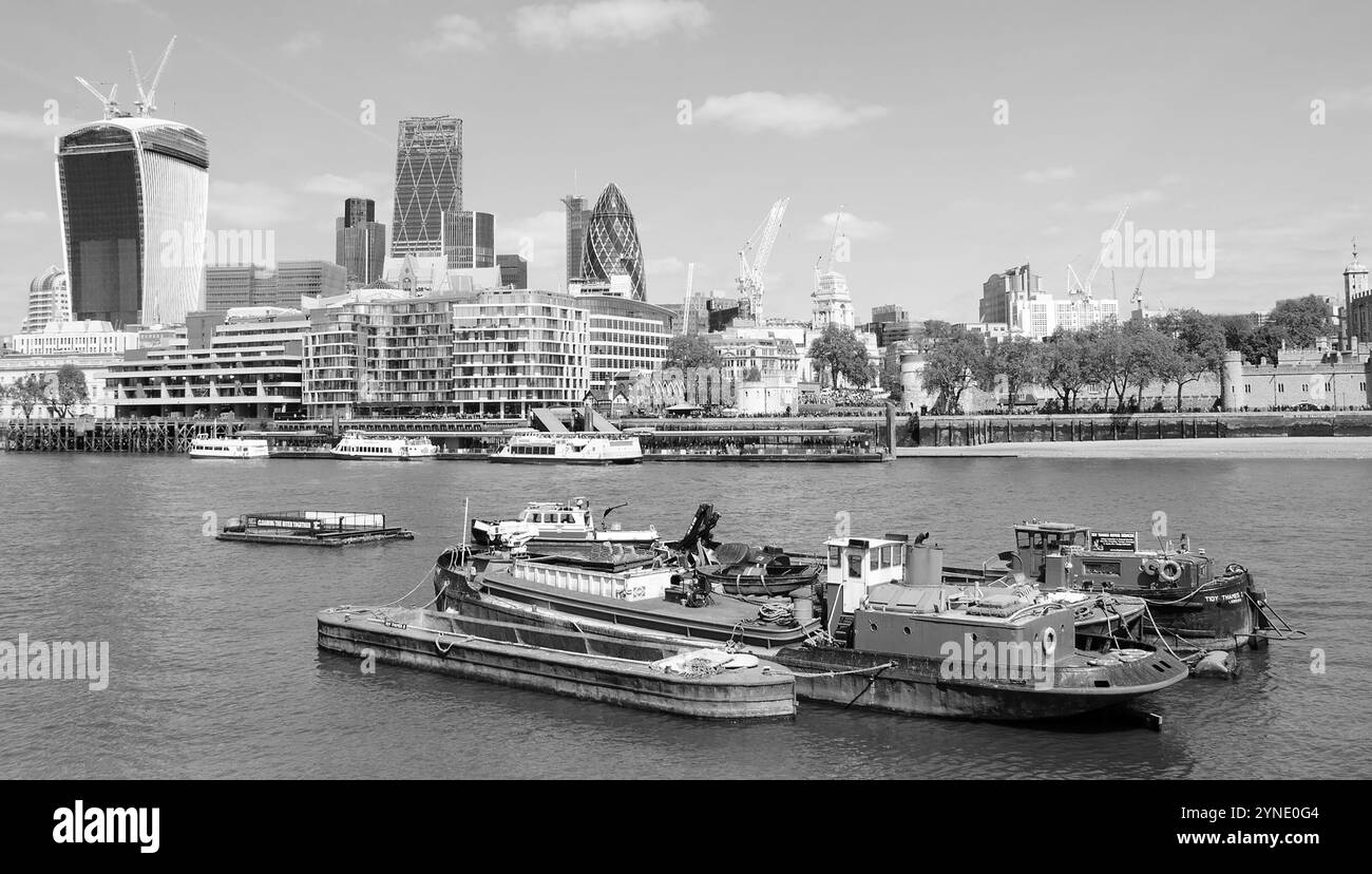 Collecting construction waste Black and White Stock Photos & Images - Alamy