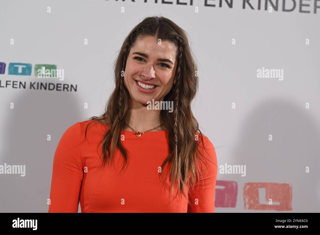 Reality-TV-Teilnehmerin, Influencerin Stella Stegmann nimmt am 29. RTL ...