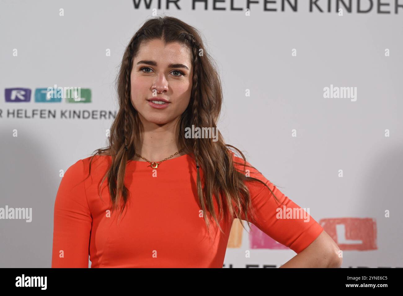 Reality-TV-Teilnehmerin, Influencerin Stella Stegmann nimmt am 29. RTL ...
