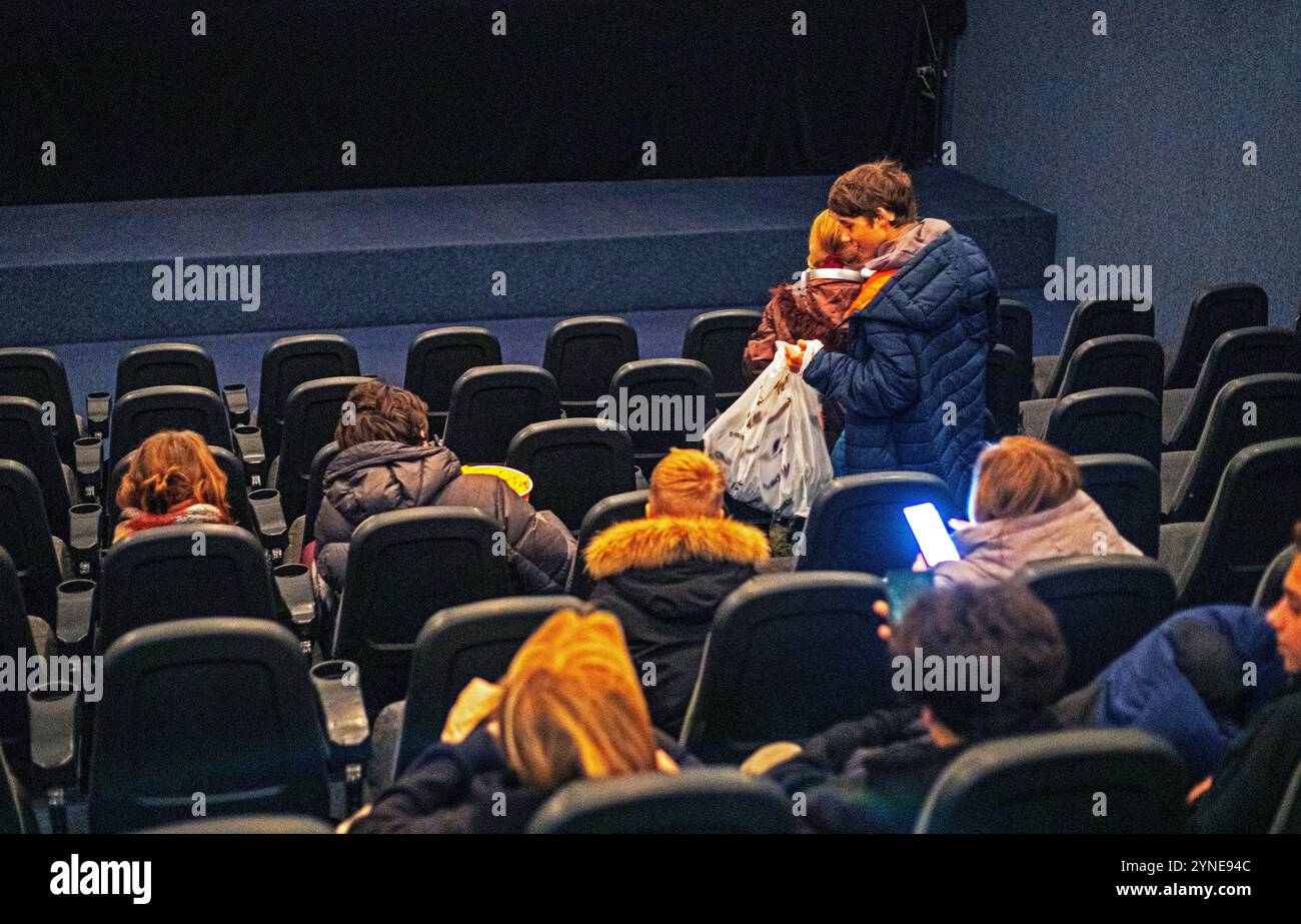 Finding seat theater hi-res stock photography and images - Alamy