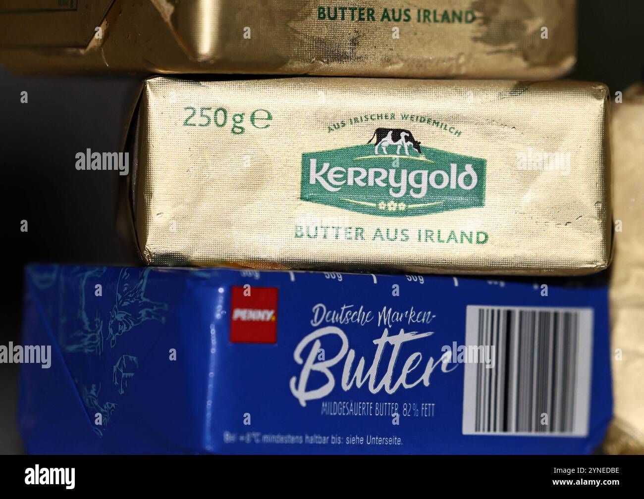 Butter 21.11.2024, Erfurt, Butter, mehrere Paeckchen Butter Penny ...