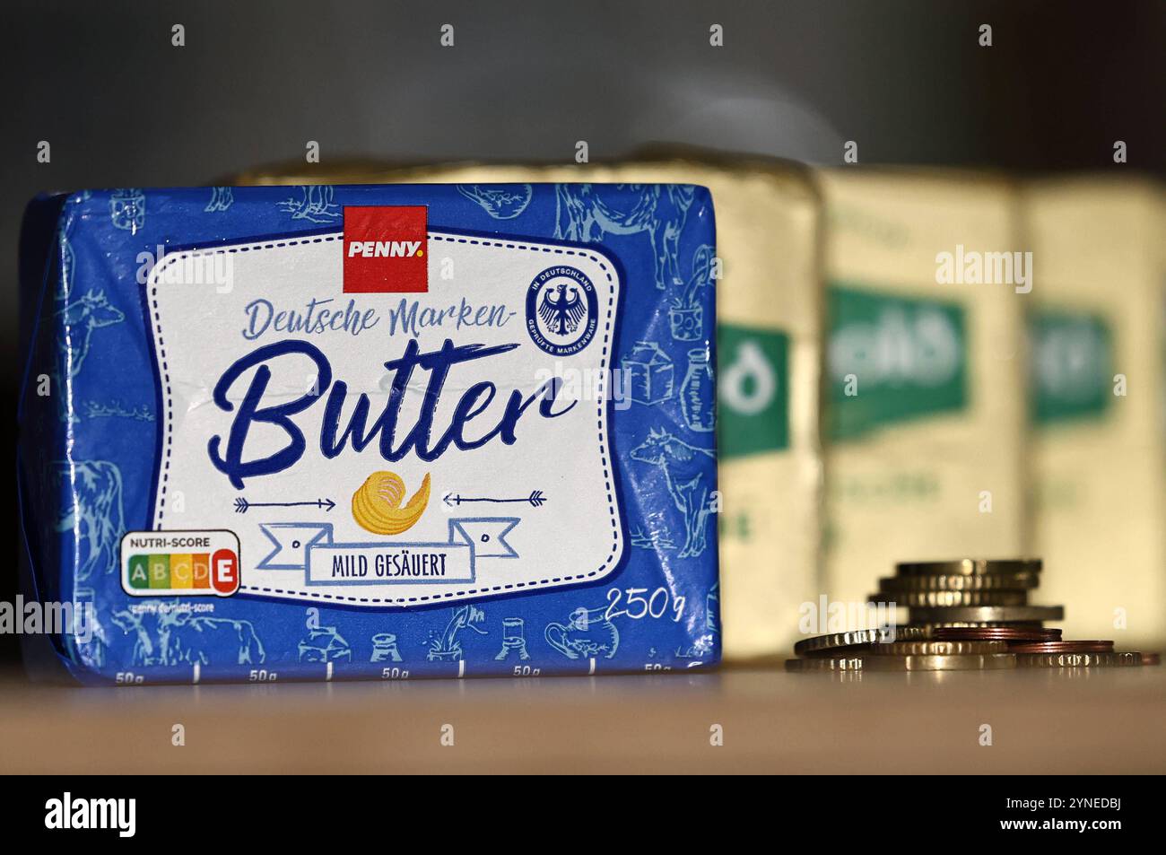 Butter 21.11.2024, Erfurt, Butter, mehrere Paeckchen Butter Penny ...