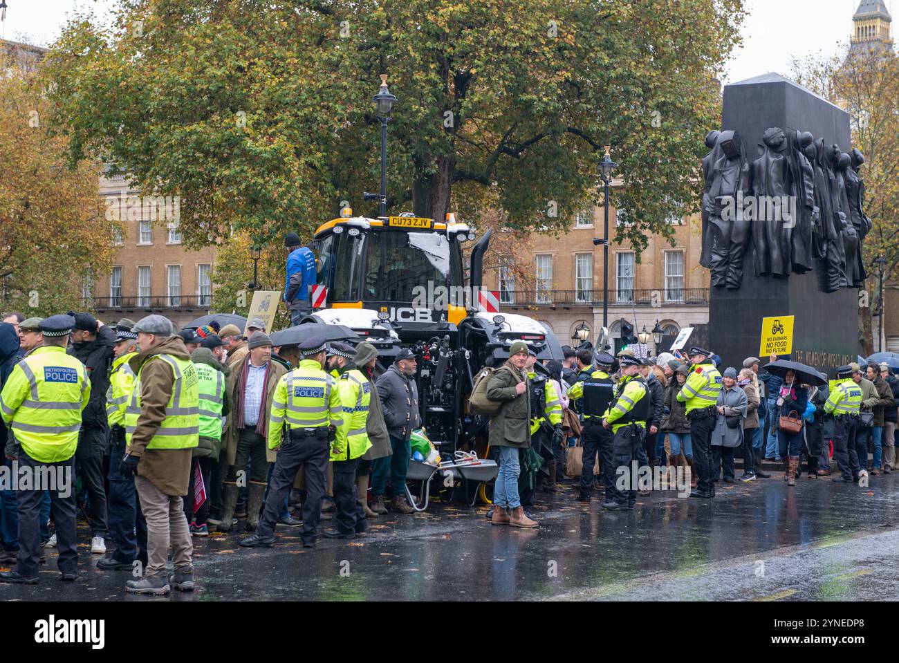 London, UK. 19th Nov 2024. Protesters and tractors at the London ...