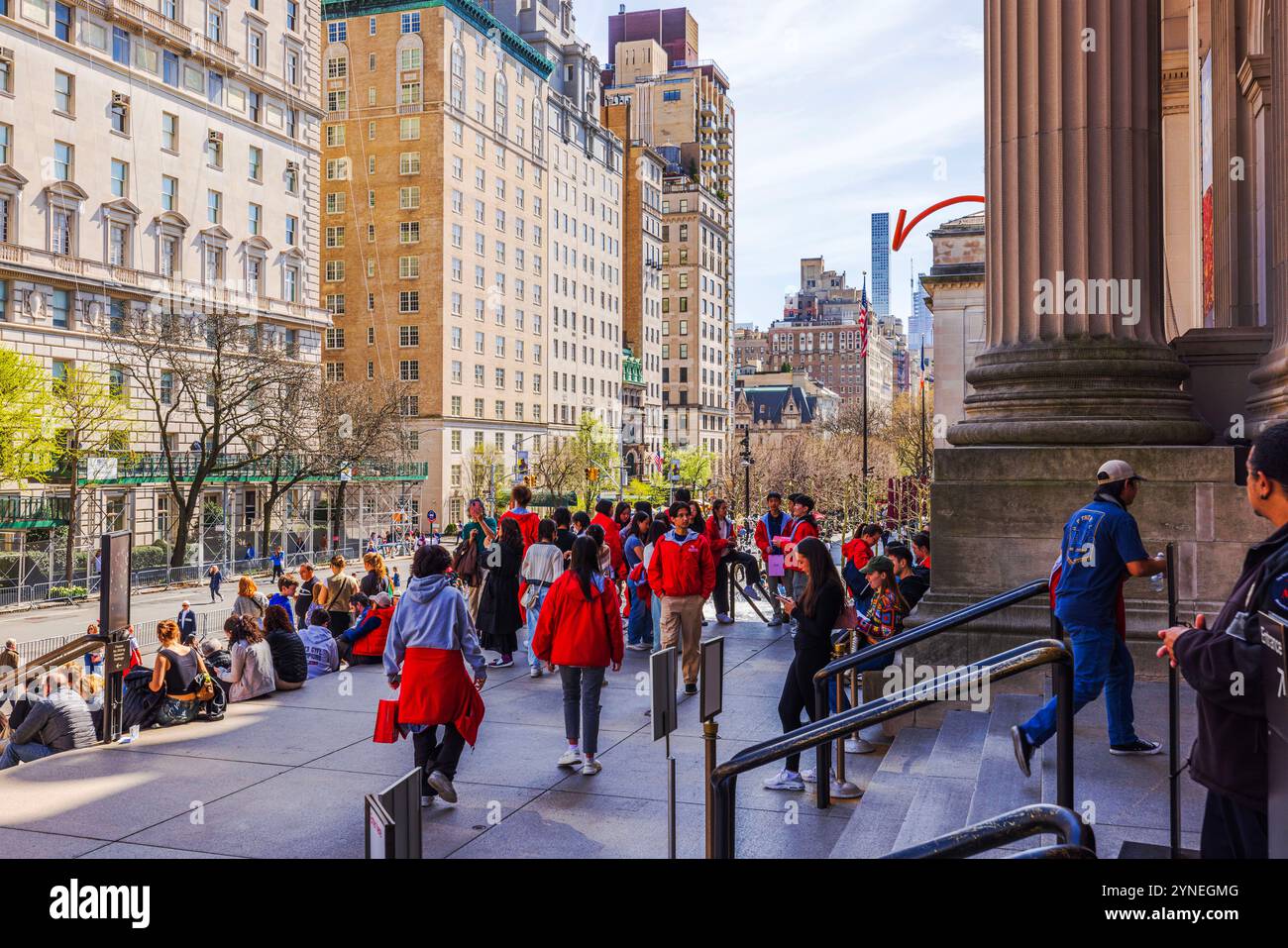 Crowd of people gathered on steps of Metropolitan Museum of Art in New ...