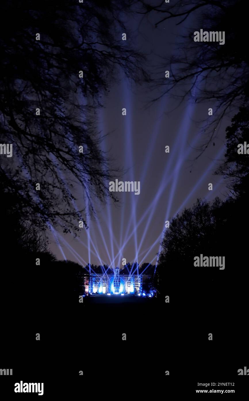 Powerful spotlights shine into the sky from the Northern Lights event ...