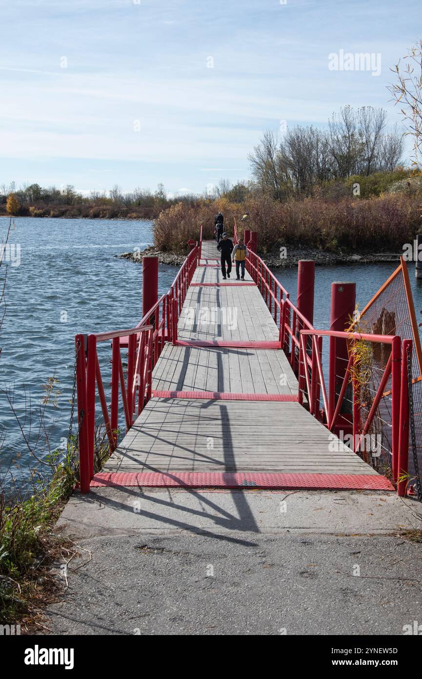 Floating pedestrian bridge at Tommy Thompson Park in Scarborough ...