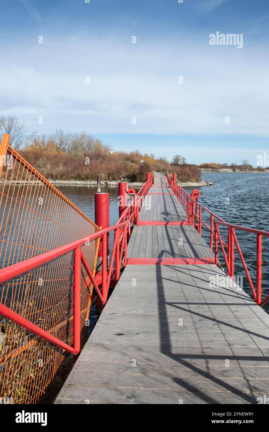 Floating pedestrian bridge at Tommy Thompson Park in Scarborough ...