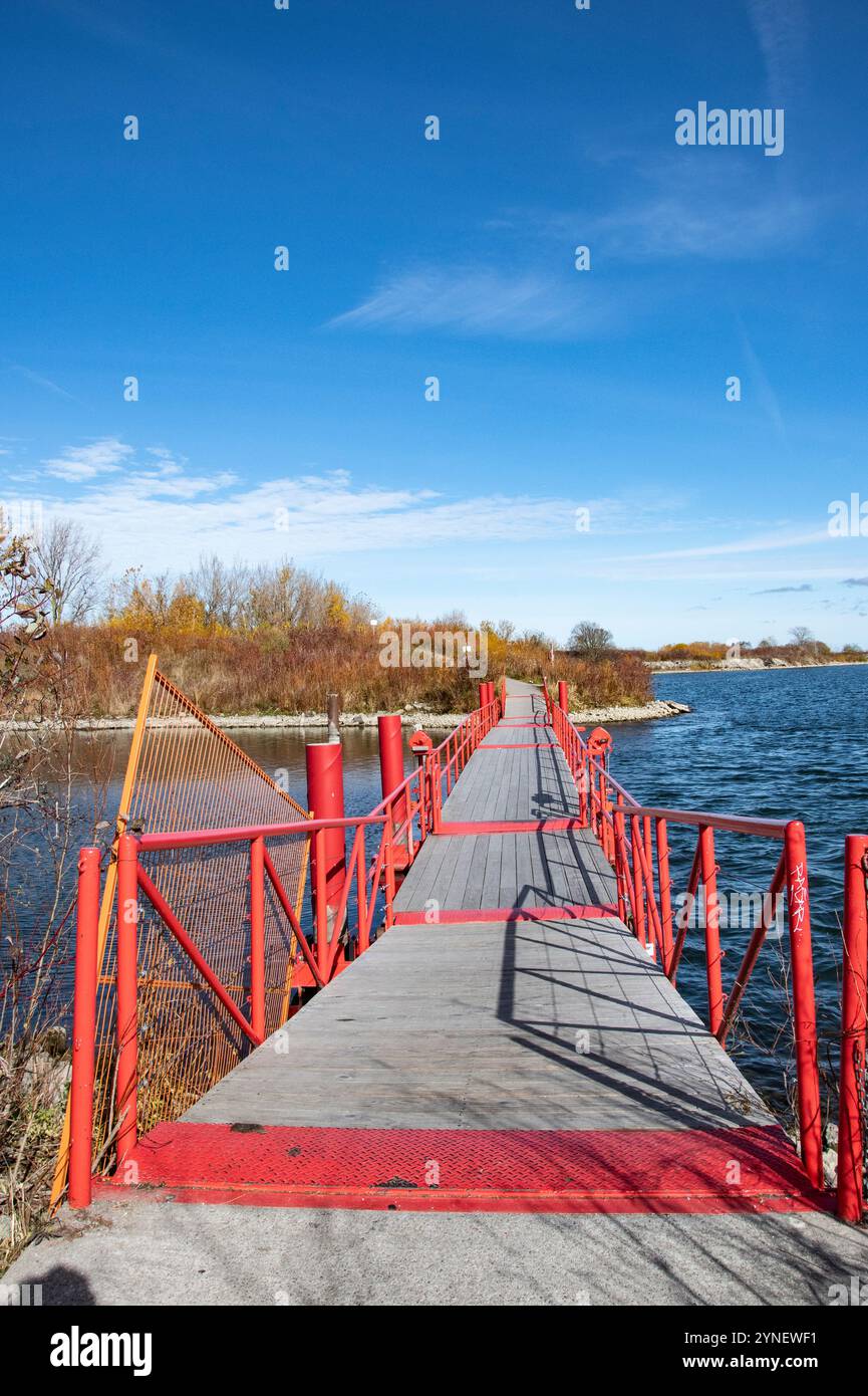 Floating pedestrian bridge at Tommy Thompson Park in Scarborough ...