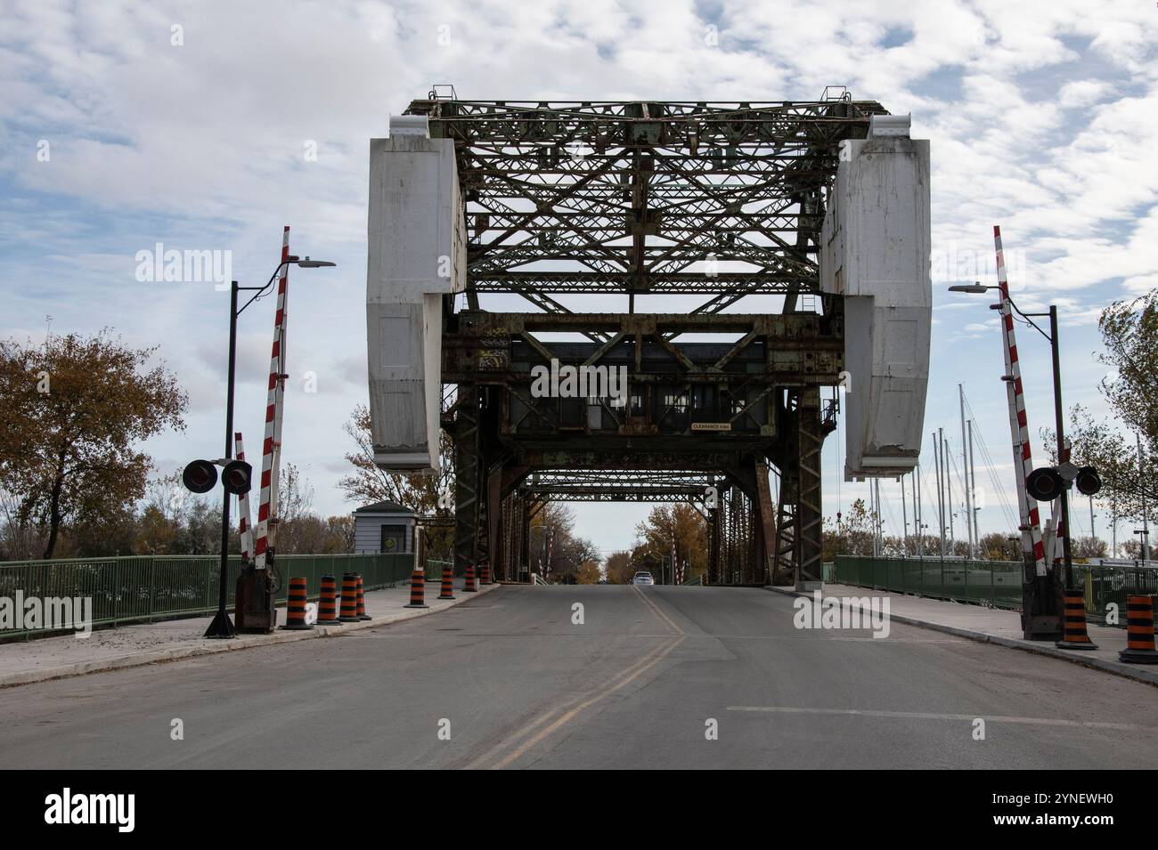 Cherry Street Strauss Trunnion Bascule Bridge in Scarborough, Toronto ...