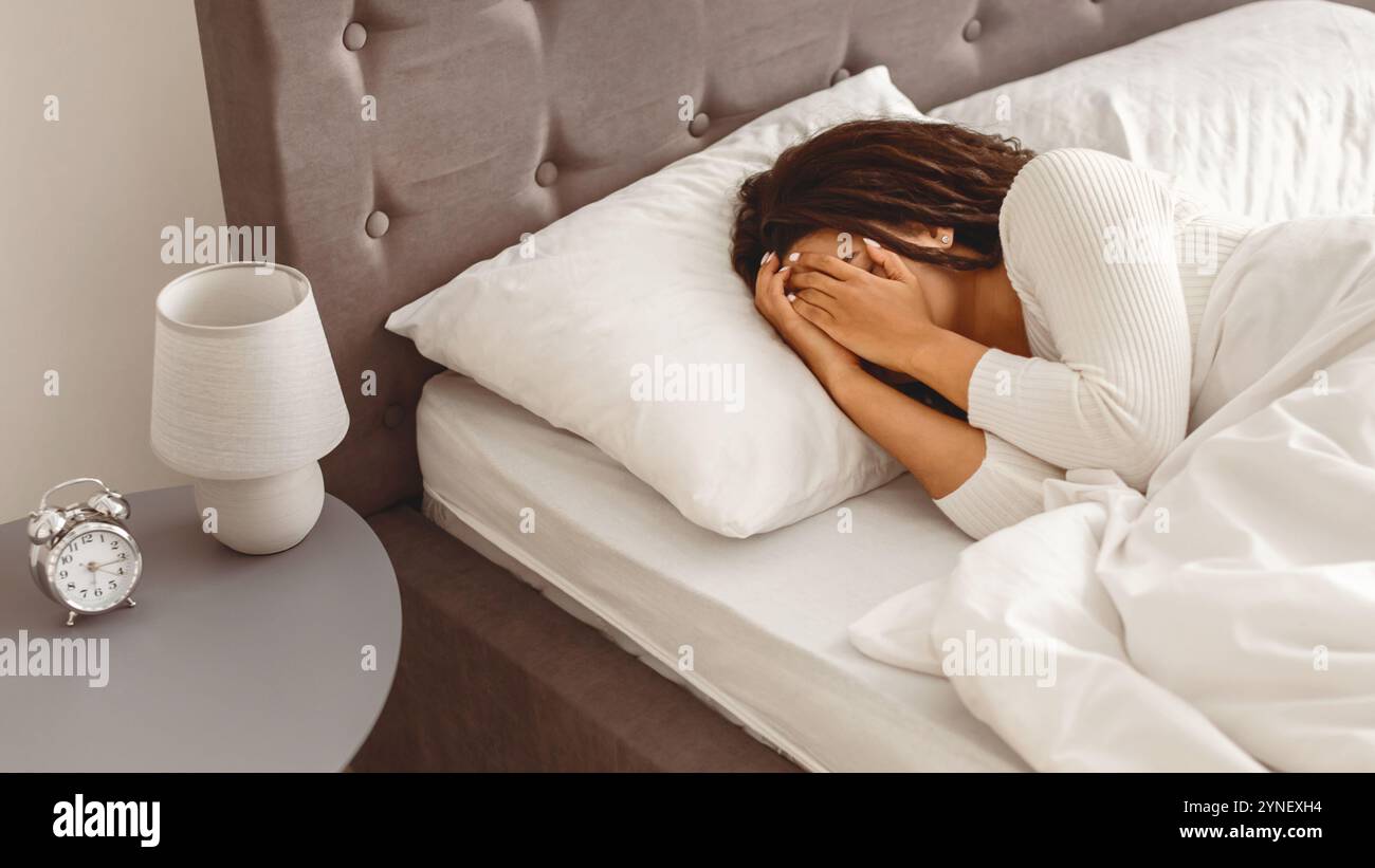 Woman nightmare crying hi-res stock photography and images - Alamy