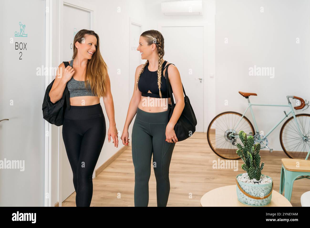 Leaving a gym hi-res stock photography and images - Alamy