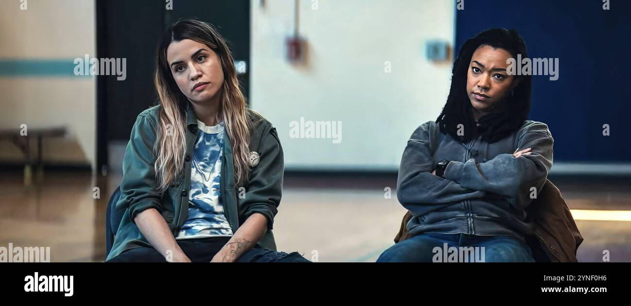 MY DEAD FRIEND ZOE, from left: Natalie Morales, Sonequa Martin-Green ...