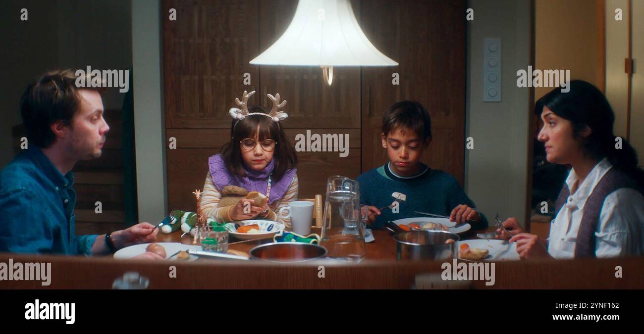 THE SNOW SISTER, (aka SNOSOSTEREN), from left: Gunnar Eriksson, Bal ...