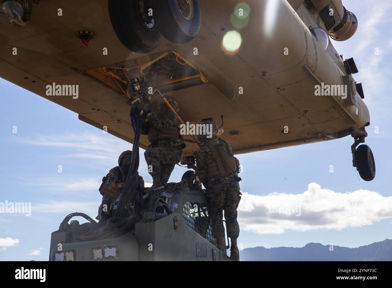 External sling load operations hi-res stock photography and images - Alamy