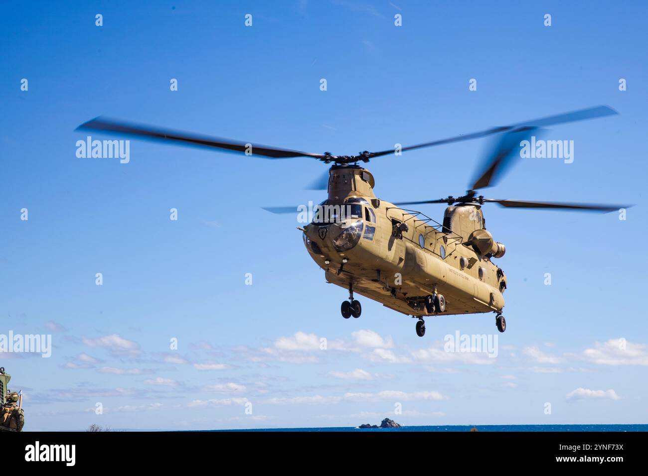 A U.S. Army Ch-47 Chinook assigned to 3rd Battalion, 25th Aviation ...