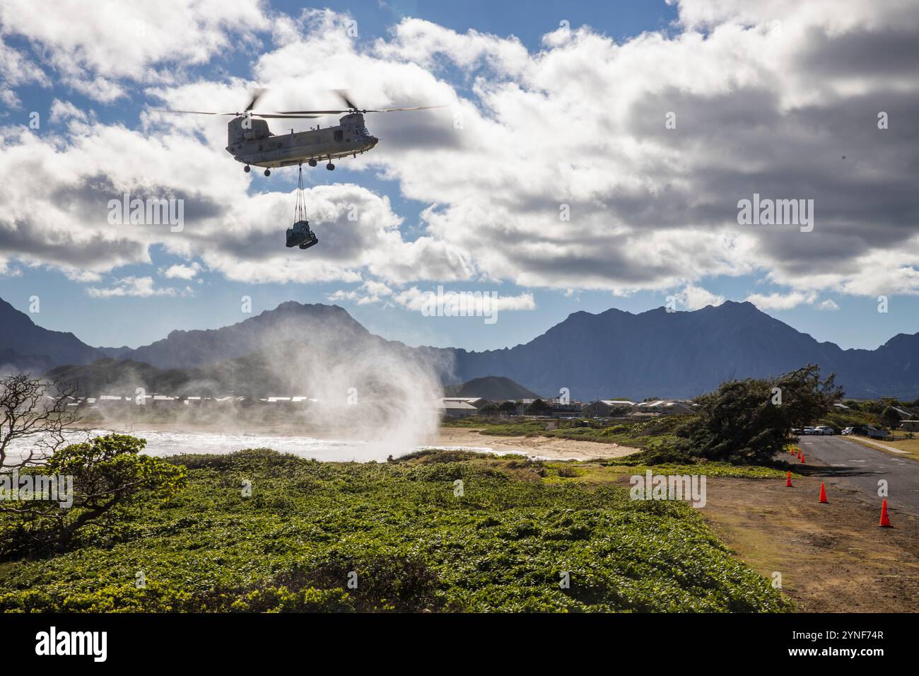 A U.S. Army Ch-47 Chinook assigned to 3rd Battalion, 25th Aviation ...