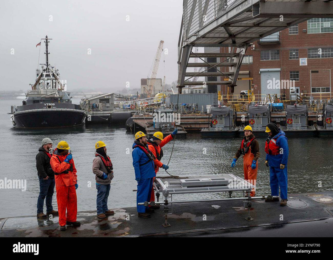 KITTERY, Maine (Nov. 21, 2024) — Riggers assigned to Portsmouth Naval ...