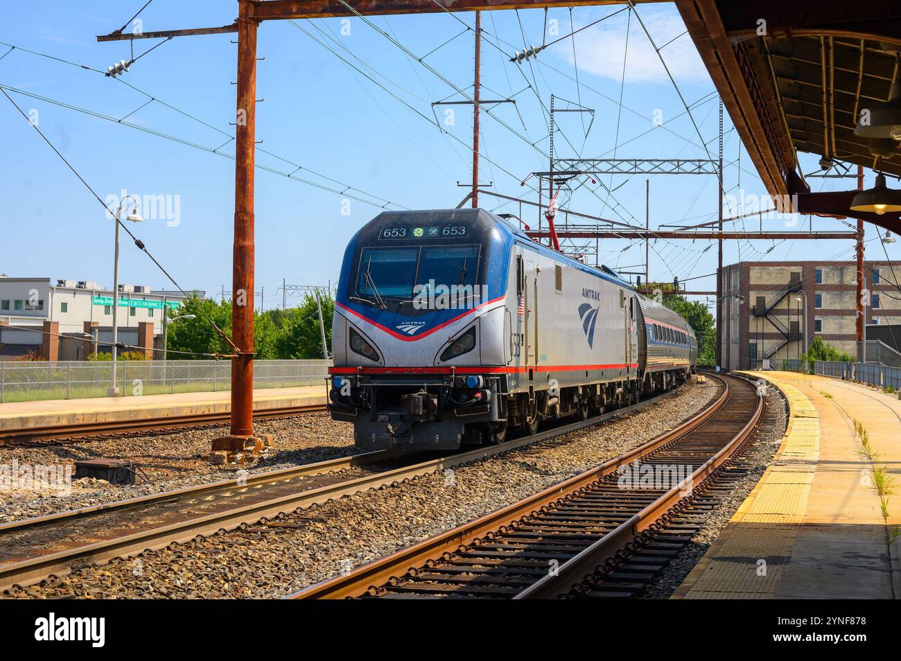 Northeast corridor train hi-res stock photography and images - Alamy
