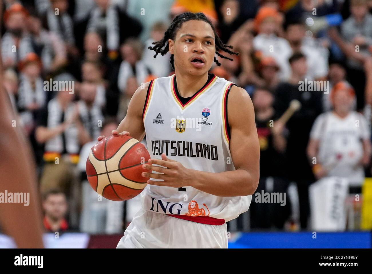 Jack Kayil (Deutschland, Mega Basket/SRB, 2), am Ball, Einzelbild ...