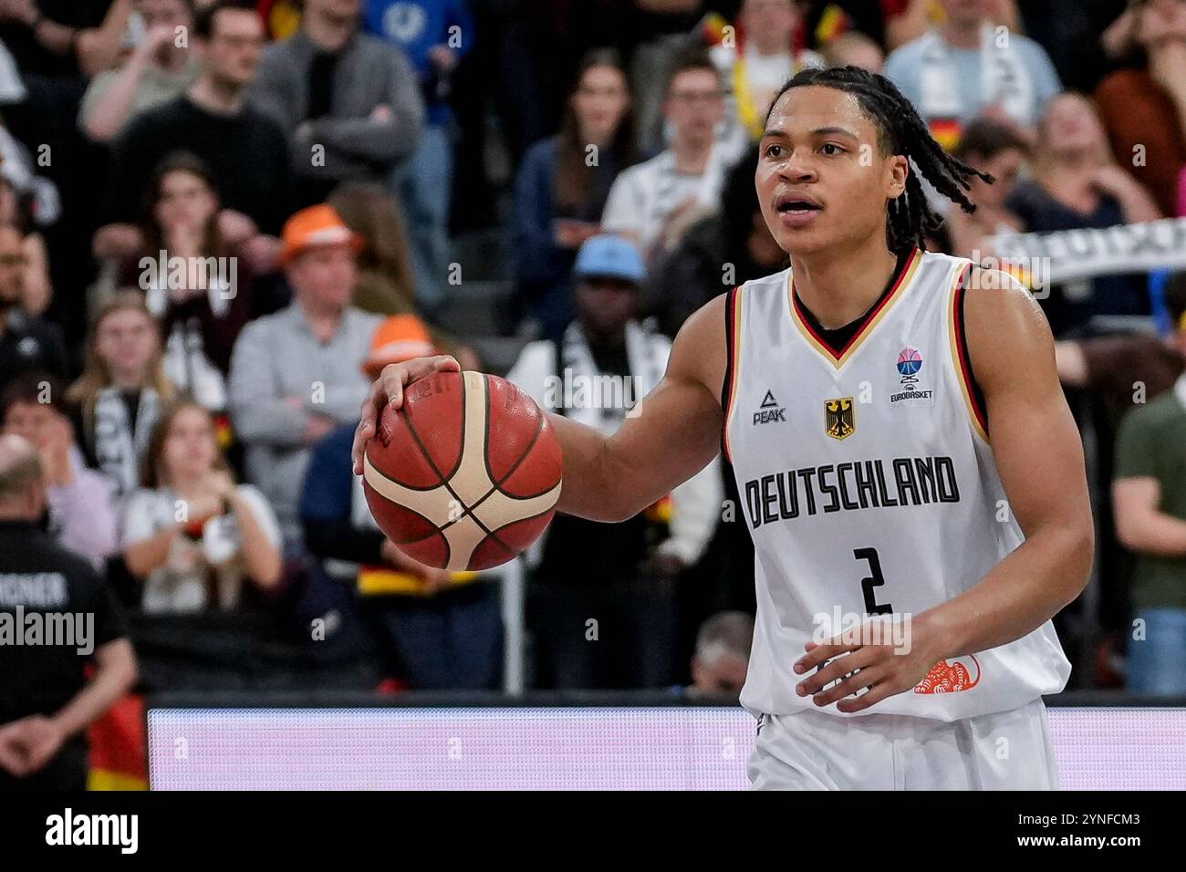 Jack Kayil (Deutschland, Mega Basket/SRB, 2), am Ball, Einzelbild ...