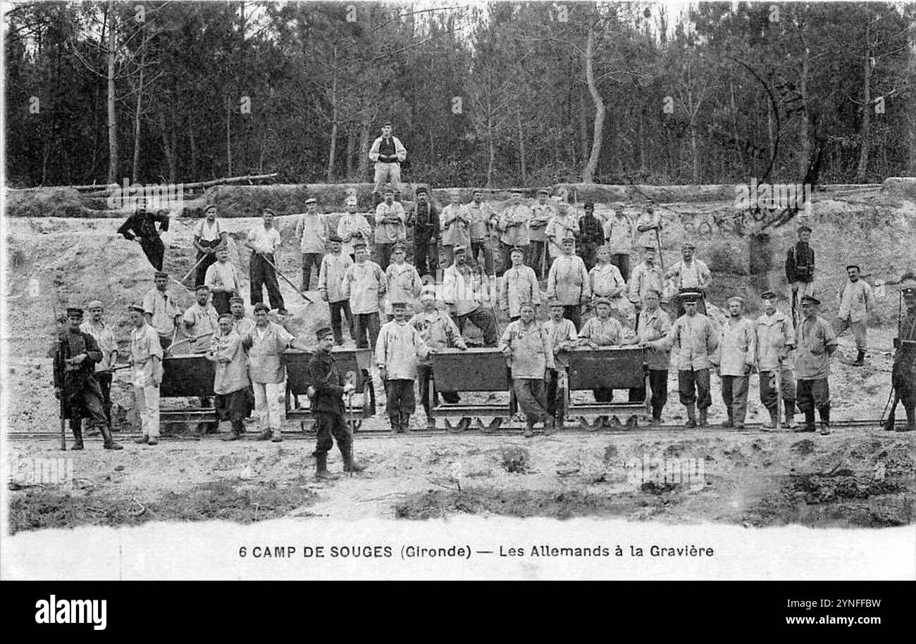 Camp de prisonniers hi-res stock photography and images - Alamy