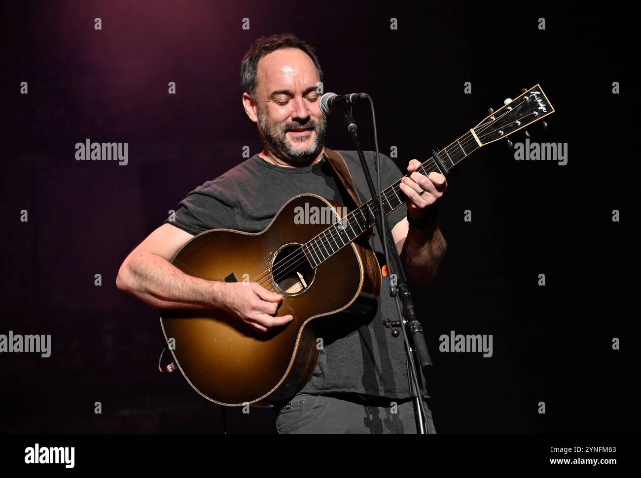 Dave Matthews performs during the Soulshine concert to benefit ...