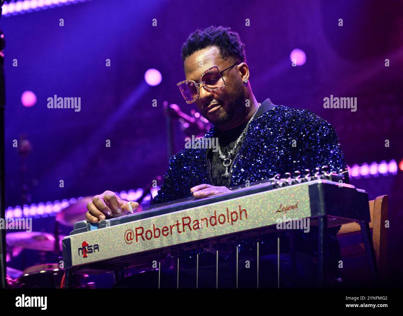 Robert Randolph performs during the Soulshine concert to benefit ...