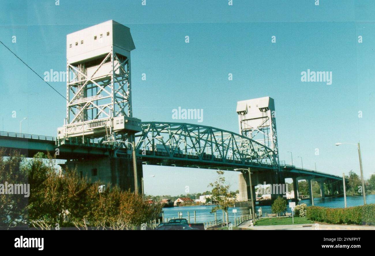 Cape Fear Memorial Bridge (2005 Stock Photo - Alamy