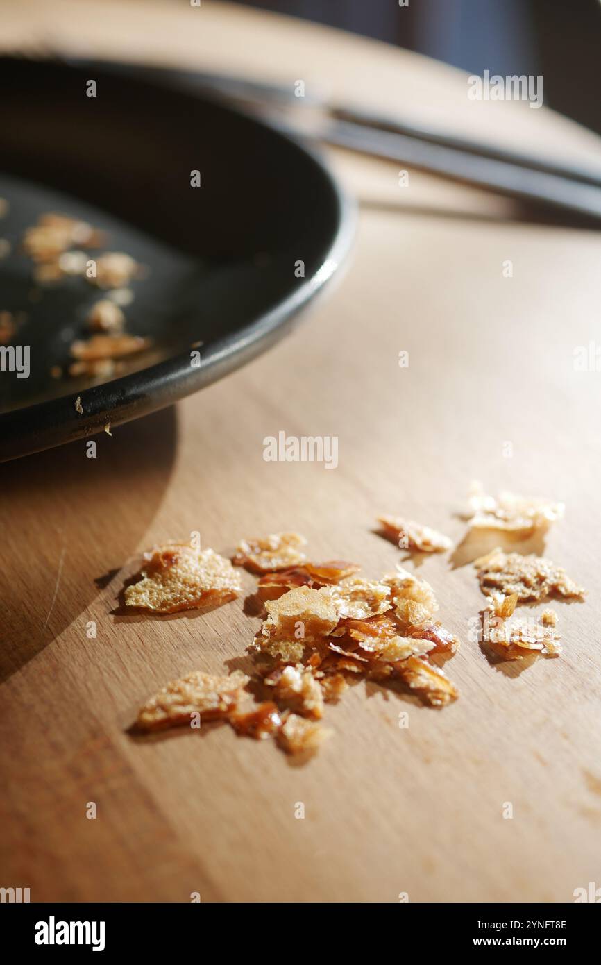 Deliciously crispy food pieces hi-res stock photography and images - Alamy
