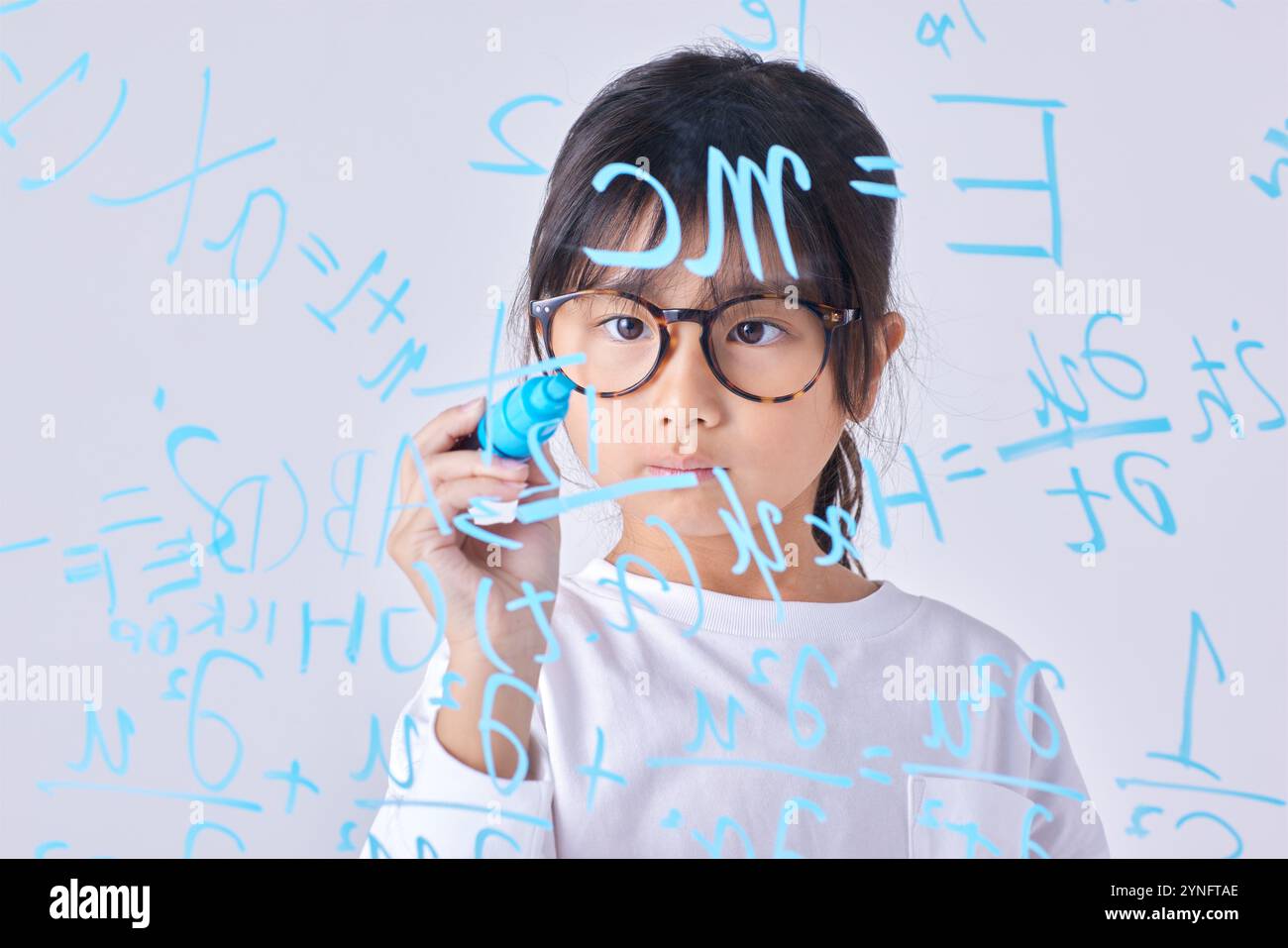 Japanese children writing on hi-res stock photography and images - Alamy