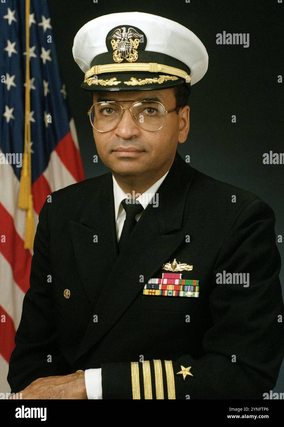 Usn covered hi-res stock photography and images - Alamy