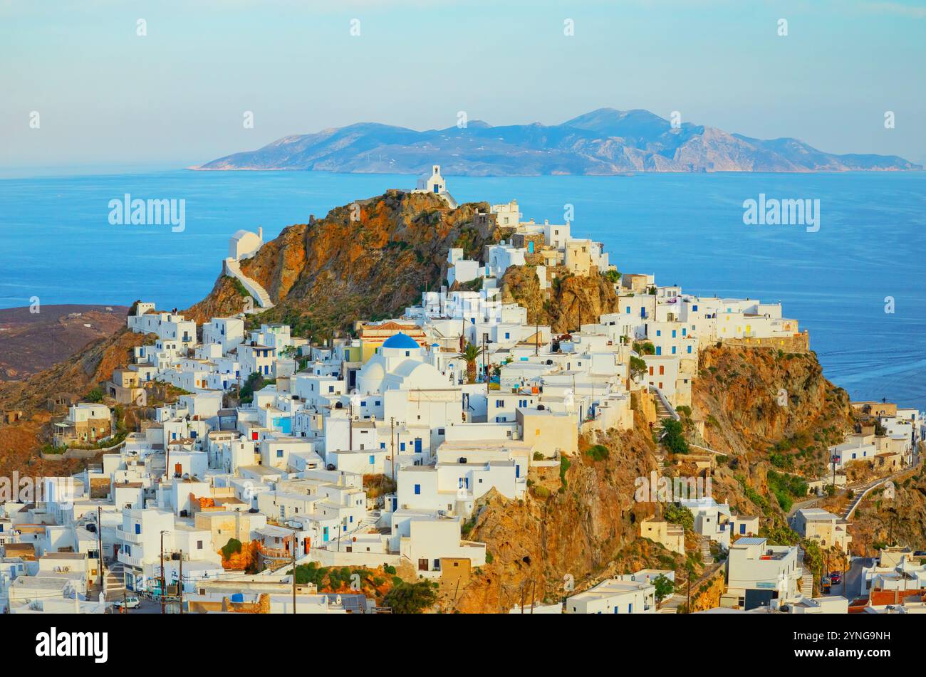 View of Chora village and Sifnos island in the distance, Chora, Serifos ...