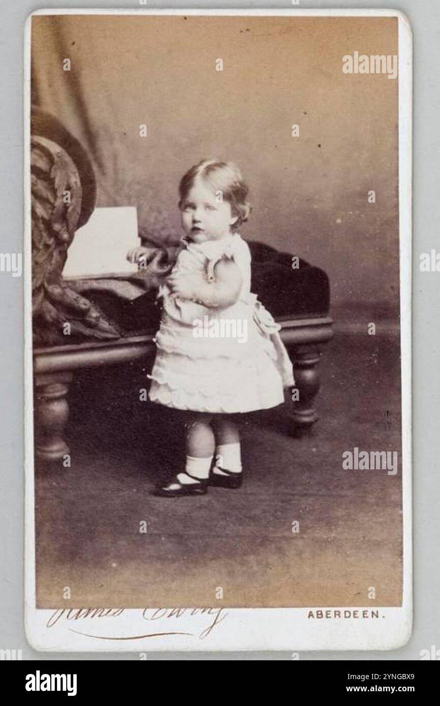 Carte de Visite of Mabel Duffus at 13 months - James Ewing Stock Photo ...