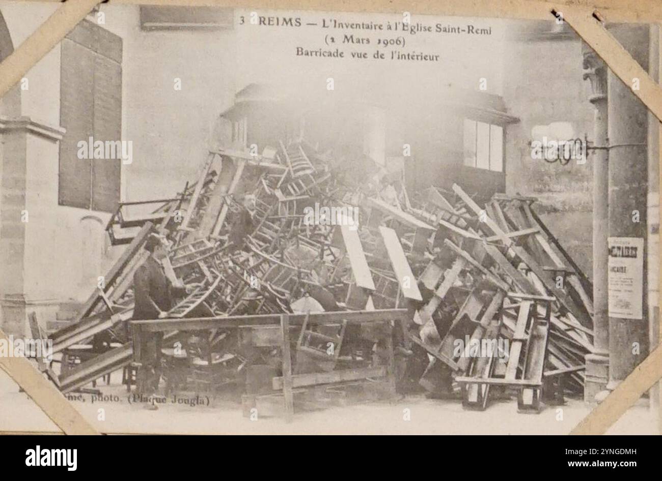 Cartes postales album 1 1008389 (st remi Stock Photo - Alamy