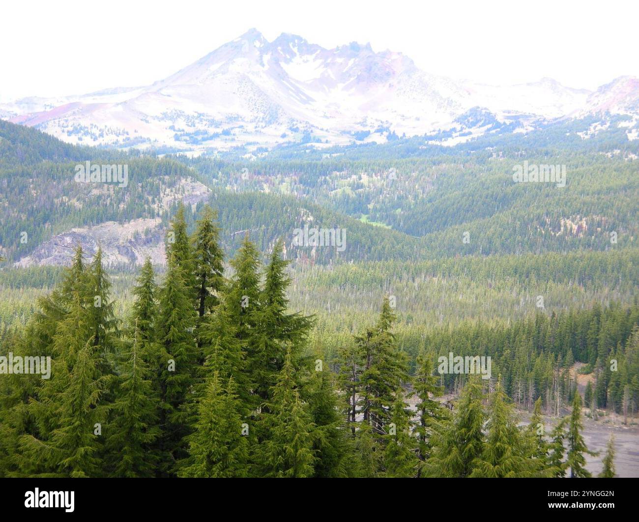 Cascade Lakes Scenic Byway - Broken Top and Evergreens Stock Photo - Alamy