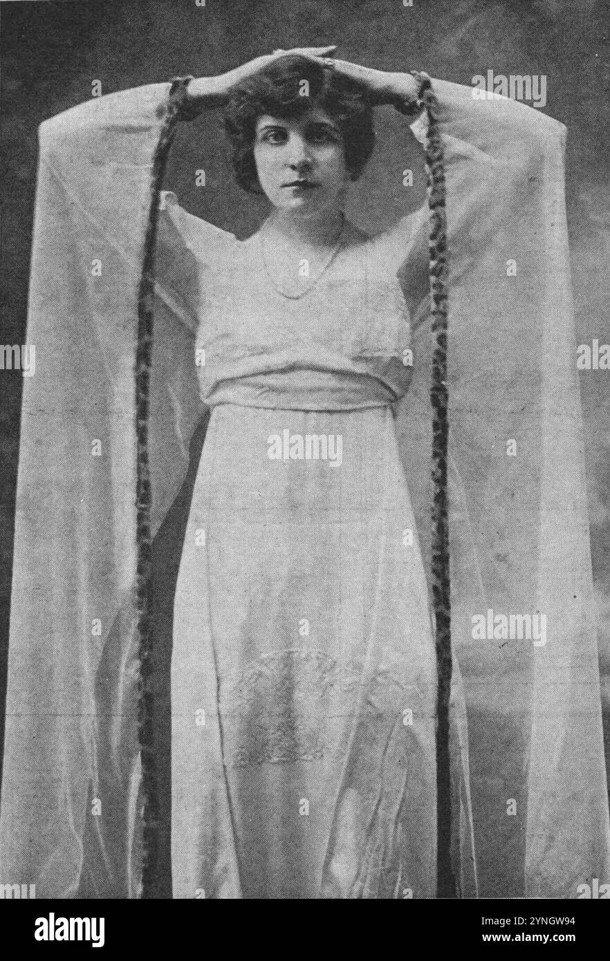 Cecil Cunningham in ''Dancing Around'' Stock Photo - Alamy