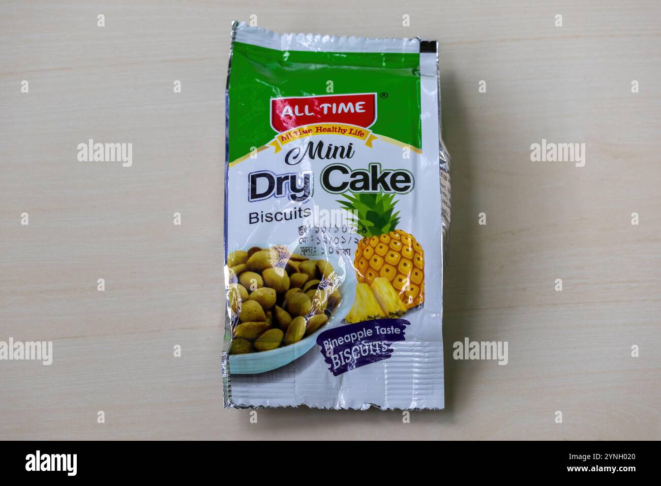 Pineapple cake package hi-res stock photography and images - Alamy