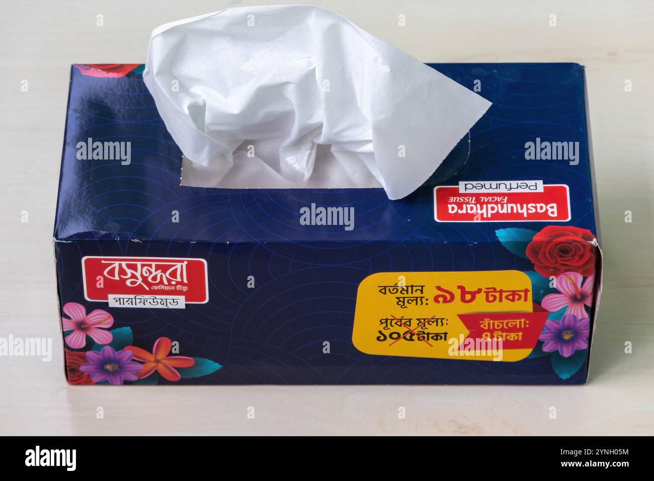 Soft, perfumed facial tissue paper from Bashundhara Stock Photo - Alamy
