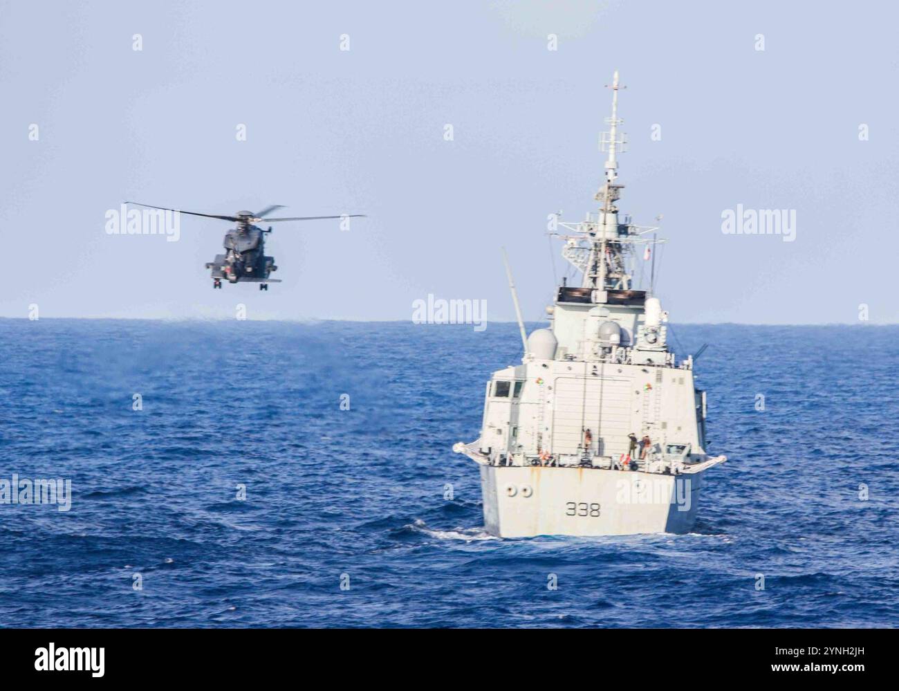 CH-148 Cyclone Helicopter prepares to land aboard Winnipeg during ...