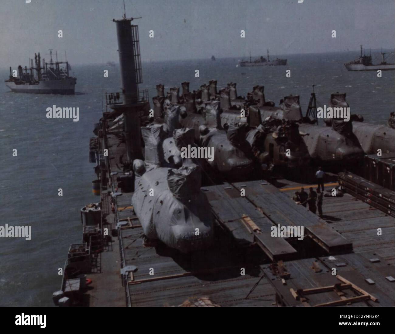 CH-47s on USS Point Cruz, February 1968 Stock Photo - Alamy