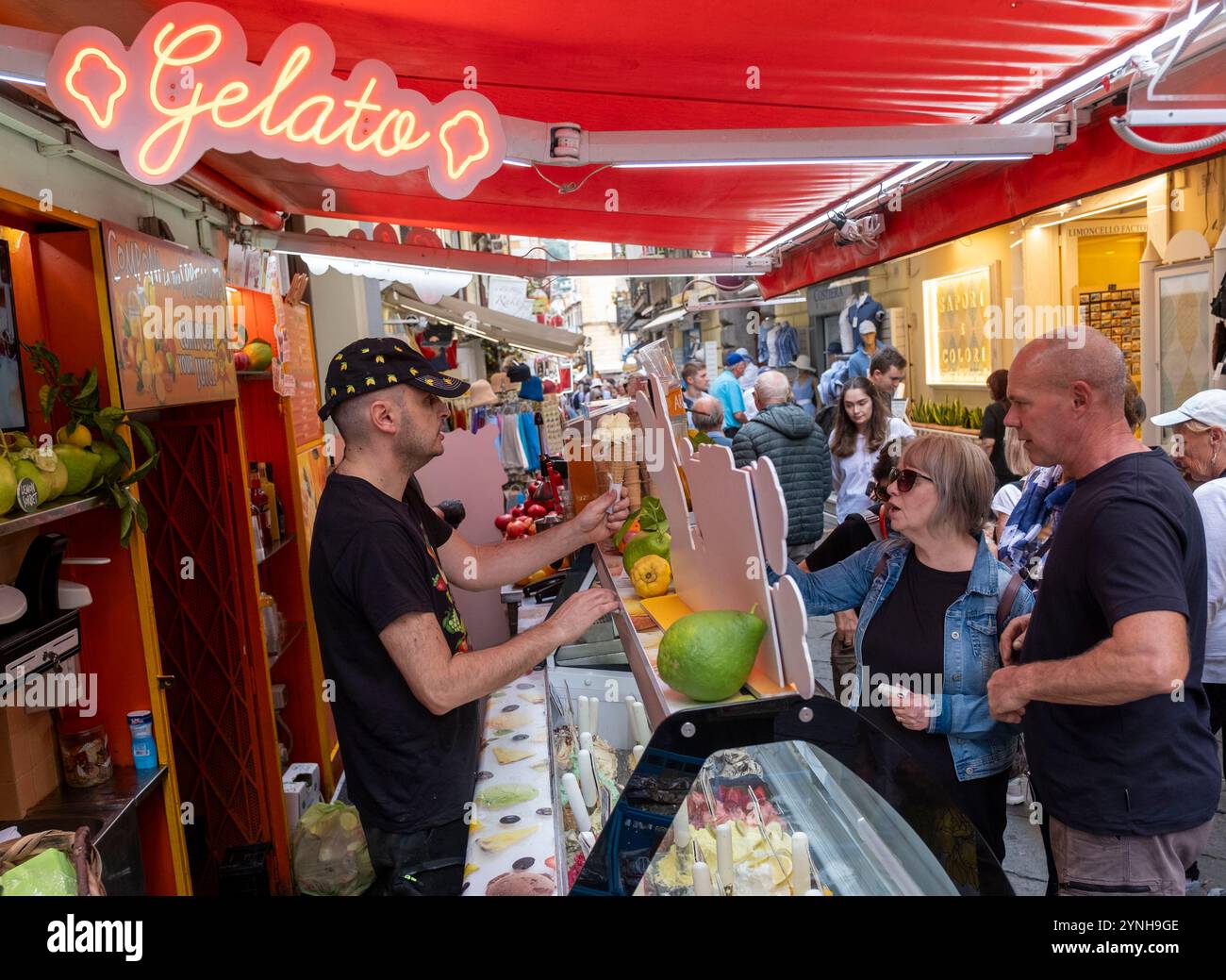 Gelato stall, Sorrento, Italy Stock Photo - Alamy