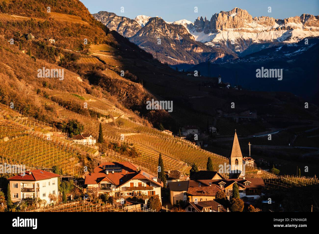 Discovering the Renon plateau in winter. Breathtaking views of the ...