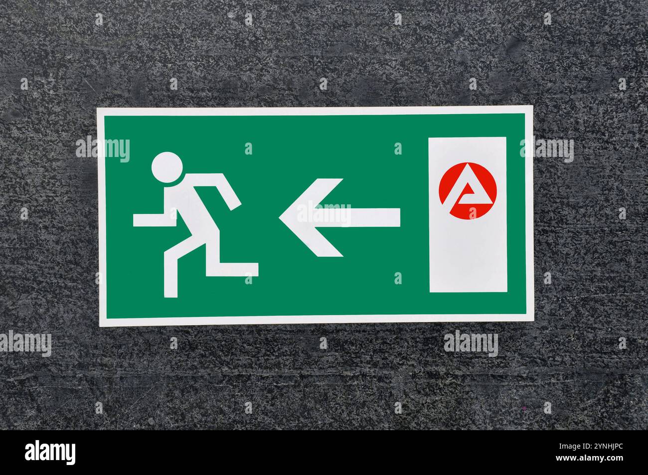 Fluchtweg mit Logo des Arbeitsamtes Fluchtweg mit Logo des Arbeitsamtes ...