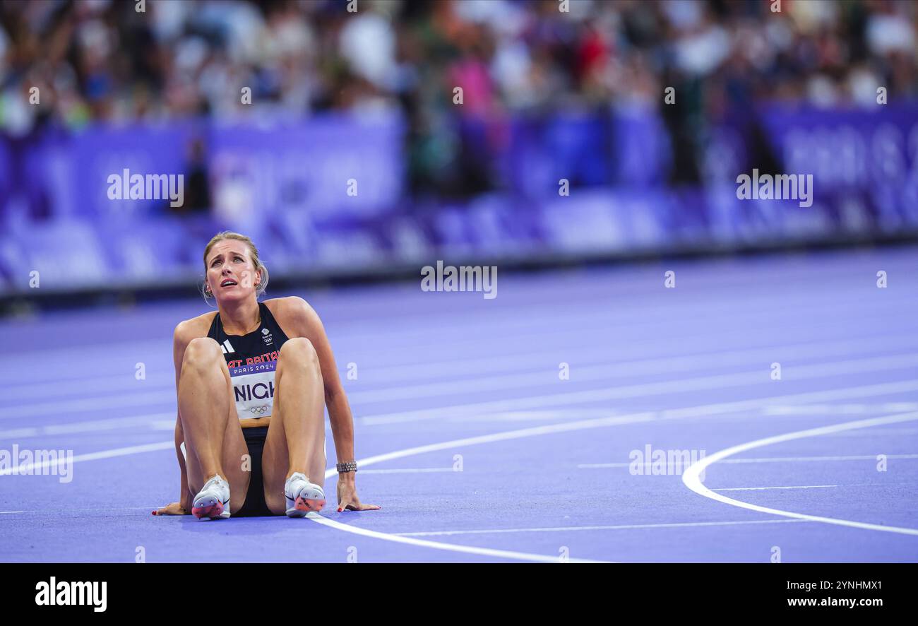 Jessie Knight participating in the 400 meters hurdles at the Paris 2024 ...